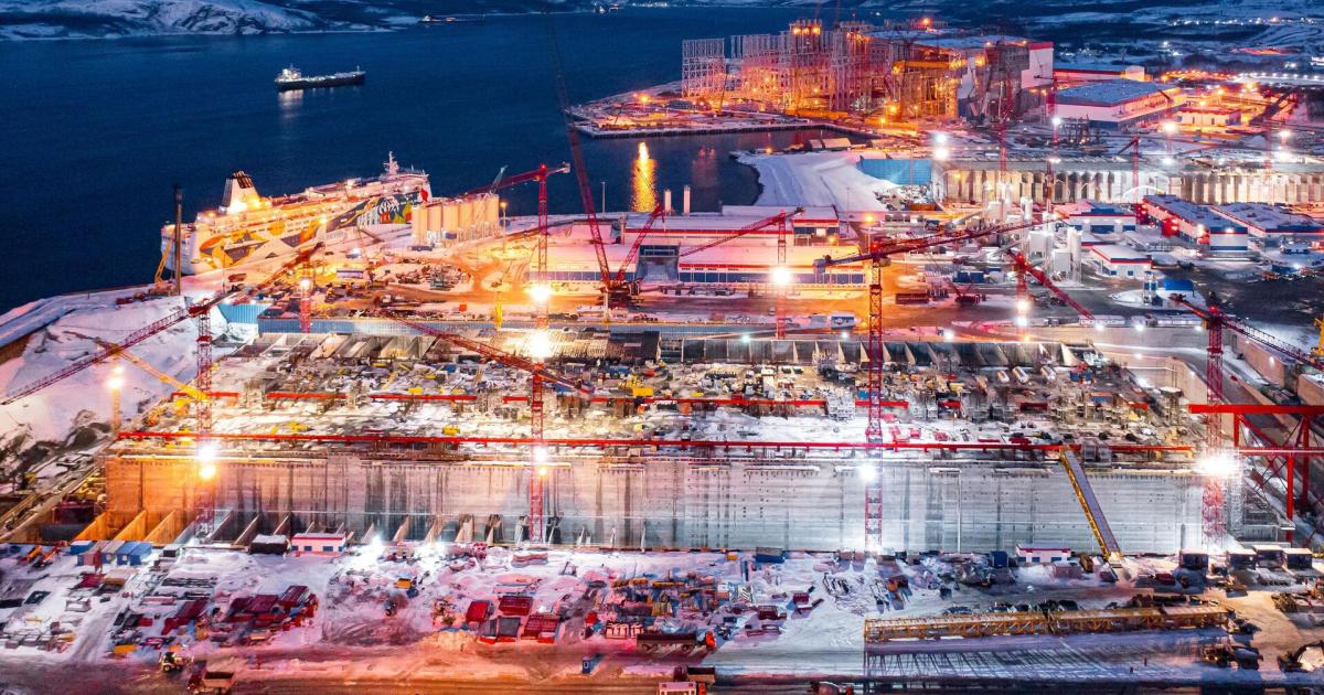 Novatek on Track to Commission Train 2 of Arctic LNG 2 in 2024 With Final Module Leaving Chinese ...